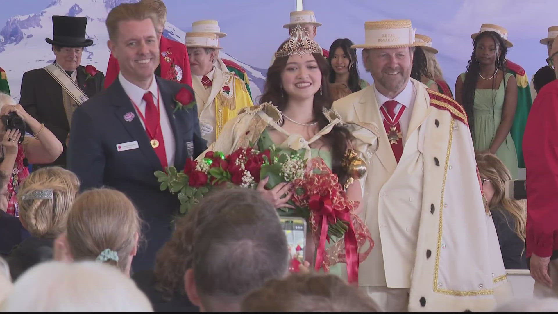 Lincoln High junior crowned as 2026 Rose Festival Queen