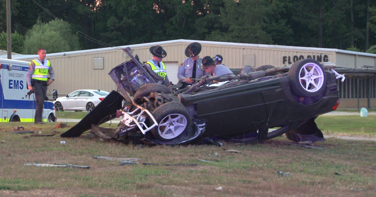 Driver killed in high-speed crash on Fayetteville Road in Fuquay-Varina
