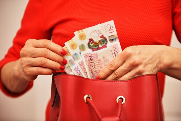 DWP confirms automatic £300 payments for state pensioners
