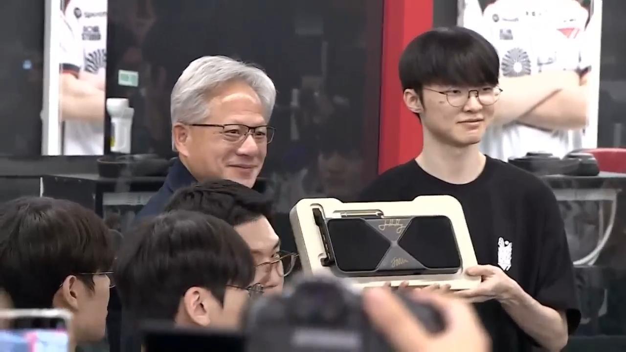Nvidia CEO Jensen Huang calls on Korean gaming superstar Faker during ...