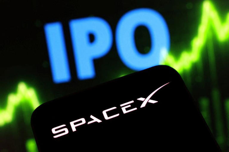 SpaceX IPO running at two times oversubscribed, sources say