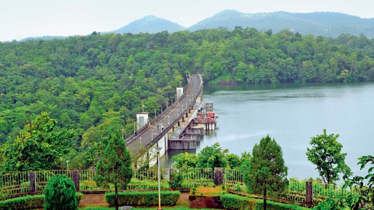 Mumbai faces shrinking water reserves with only 14 pc lake storage ...
