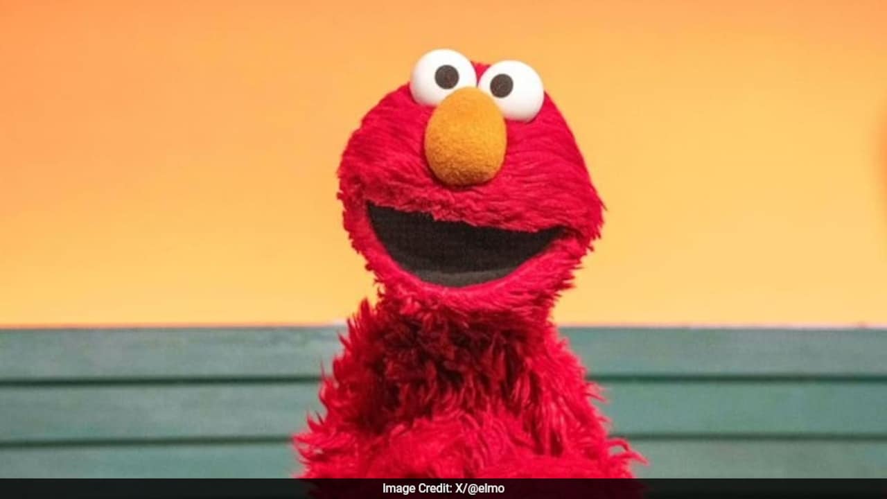 Why Sesame Street's Elmo is facing backlash from NBA fans: "Pick a side ...