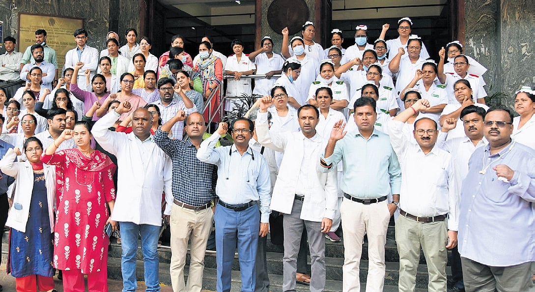 Telangana government doctors protest transfer process, allege GO38 ...