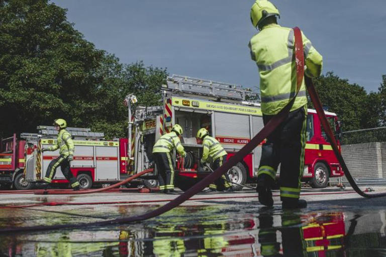 Fire breaks out at Somerset flat after food left on hob