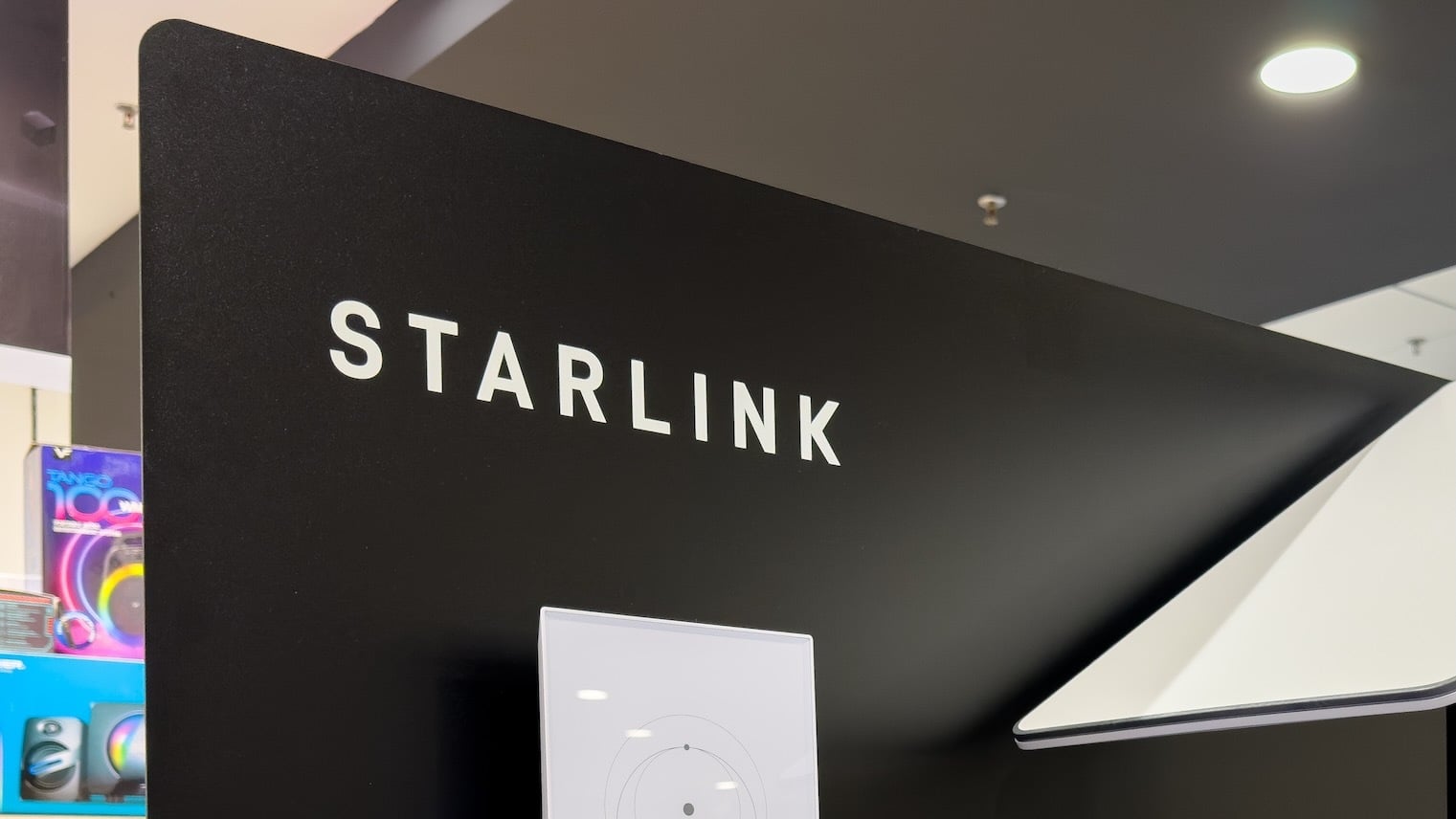 Firmware suggests SpaceX is prepping next-gen standard Starlink dish