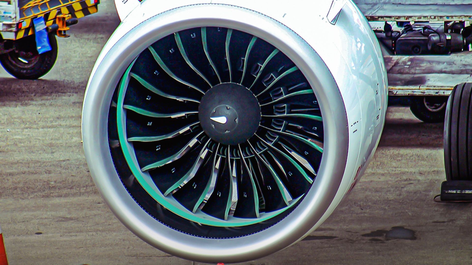 How Pratt & Whitney's game-changing GTF engine created problems ...