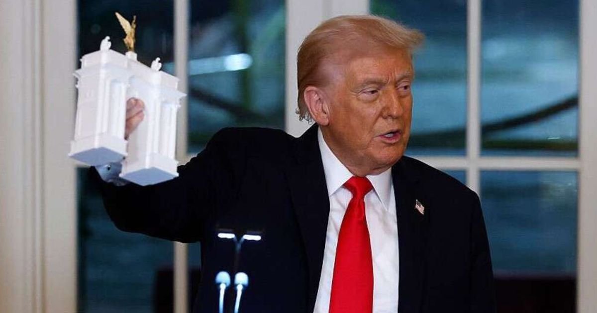 FAA gives green light to Trump’s 250-foot 'triumphal arch' as it likely ...