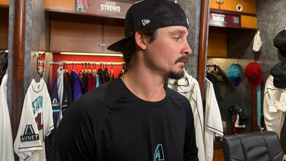 Injury added to insult for D-backs as pitcher leaves with trainer