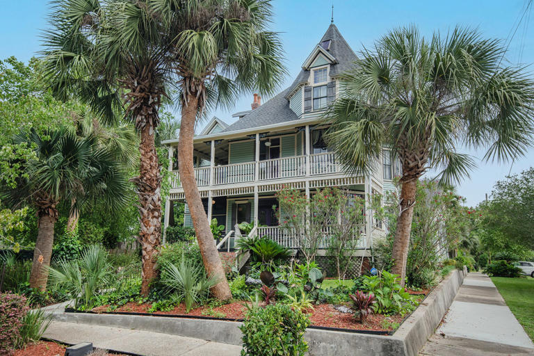 Victorian-era Pensacola mansion lists for $2.8M | Hot Property