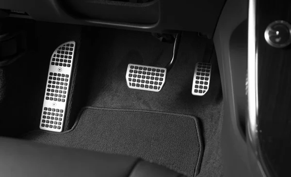 Mechanics claim auto hold is quietly wrecking your car — here's what's ...