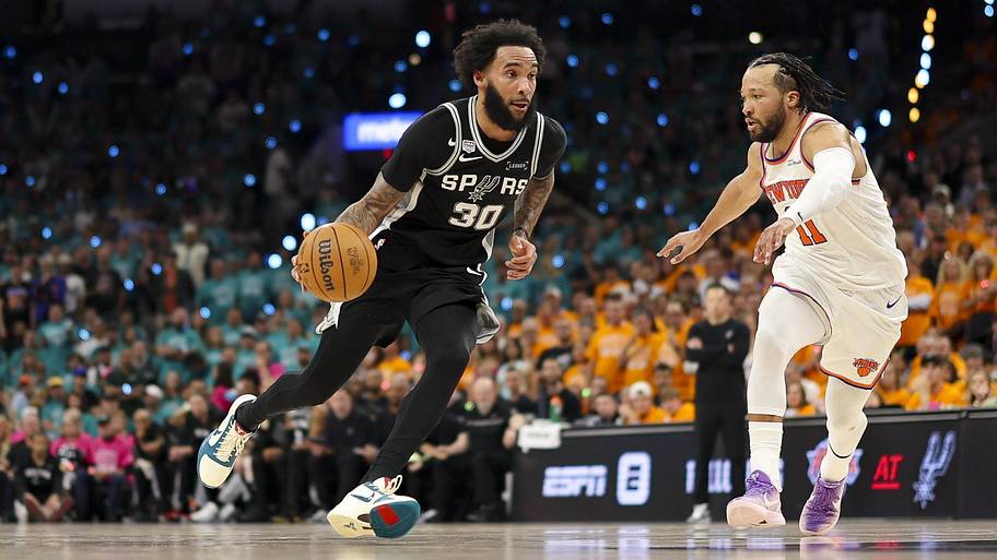 How Spurs' Julian Champagnie plans to stay even-keeled amid pressure of ...