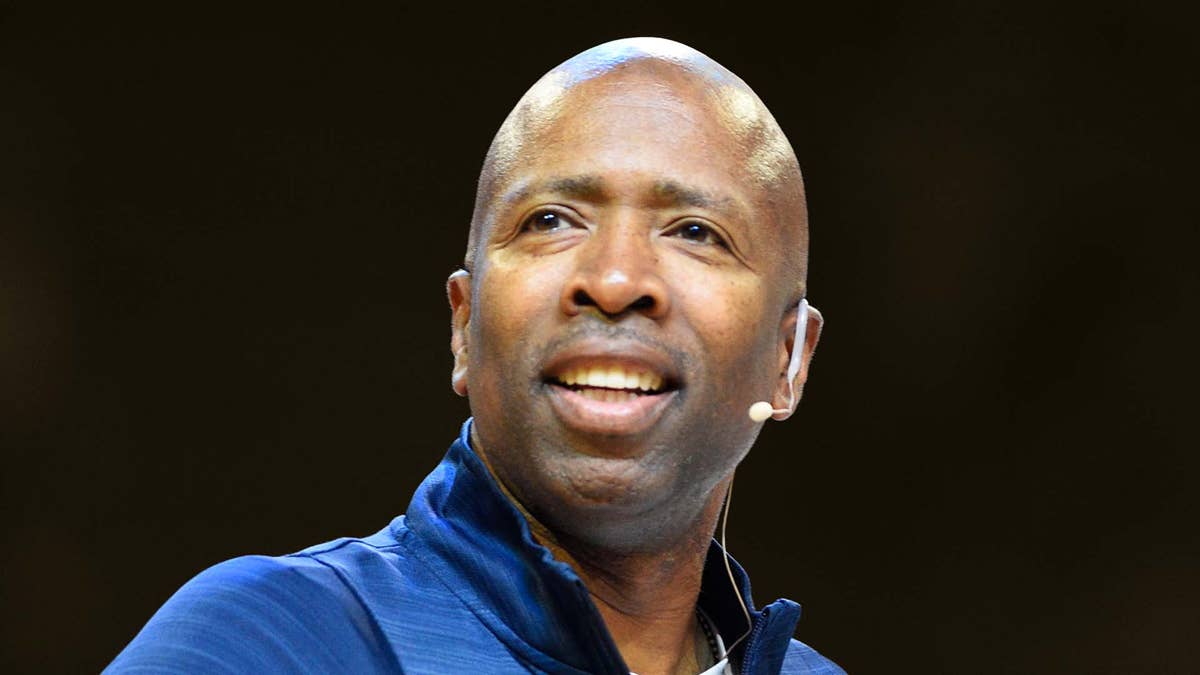 "I was married 10 years and 11" - Kenny Smith defended his relationship ...