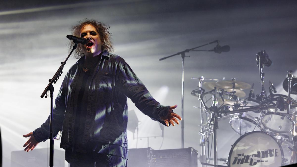 The Cure conquista a todos los públicos con su luz y su oscuridad en el ...
