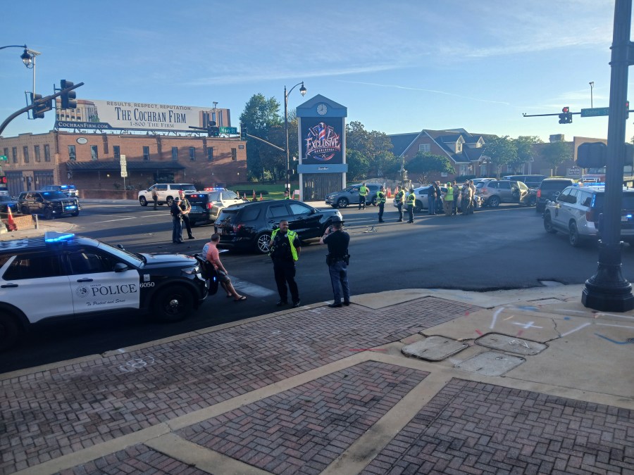 Police chase ends in crash in downtown Dothan, WDHN employee witnesses ...