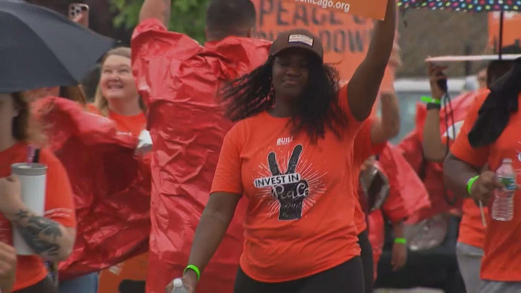 West Side activists hold annual Wear Orange March for Peace to end gun ...