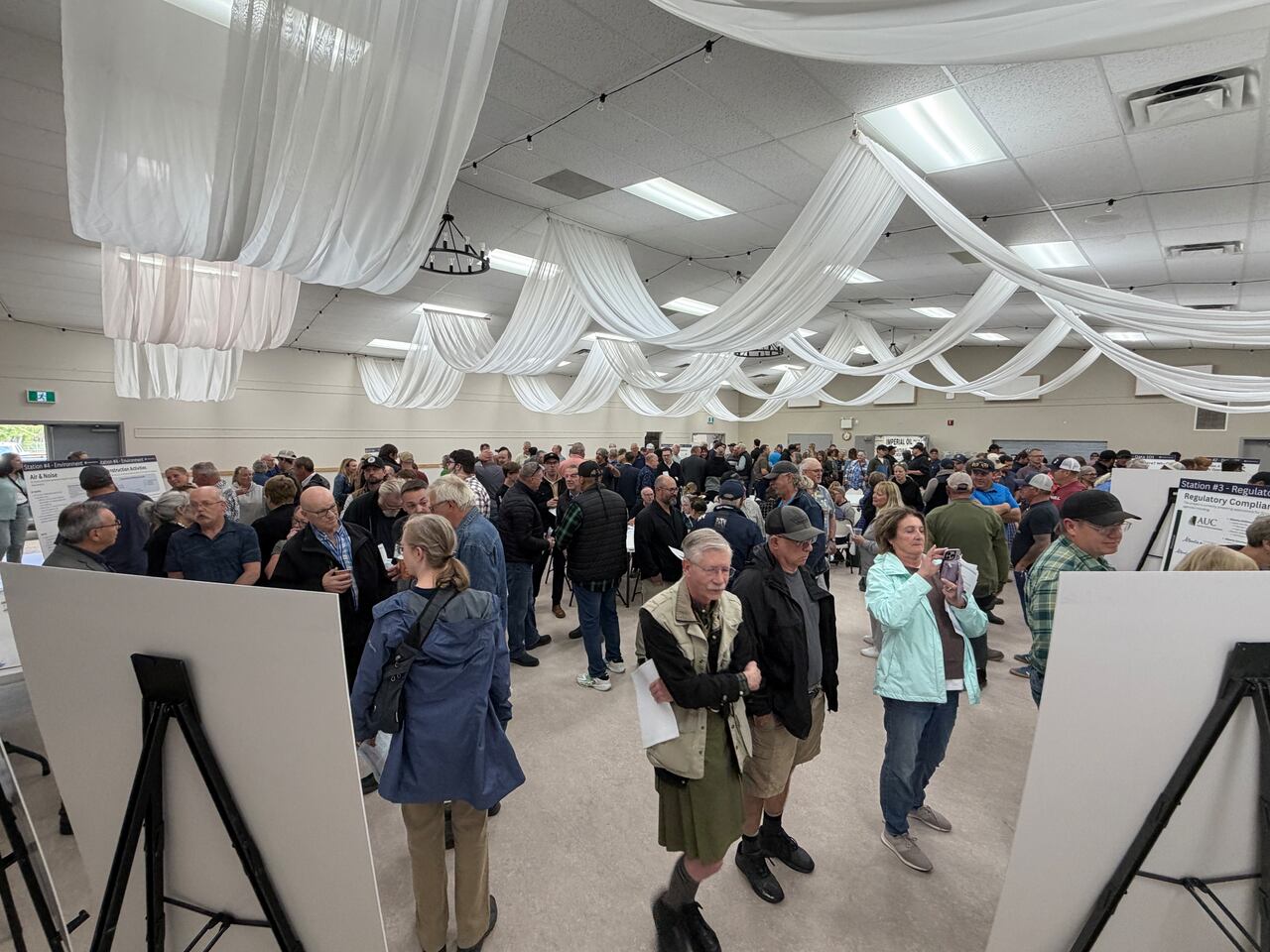 Northern Albertans raise concerns about Wonder Valley AI data centre at ...
