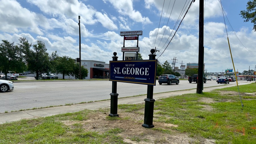 St. George installs new welcome signs