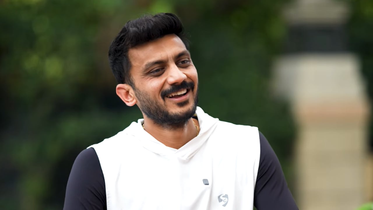 'Yes bro I am virgin': Axar Patel, Delhi Capitals physio stumped by ...