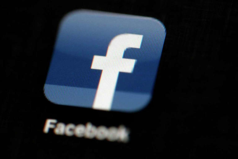 Facebook sending second settlement checks to eligible users. Who's ...