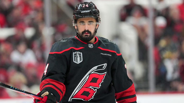 Inside the Hurricanes’ 'Tarps Off' prompt that changed Stanley Cup ...