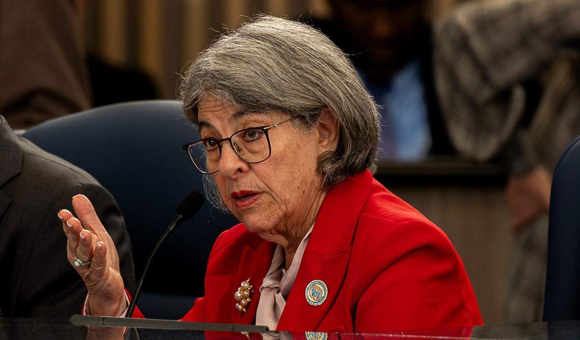 Florida lawmakers describe Miami-Dade as the poster child for wasted ...