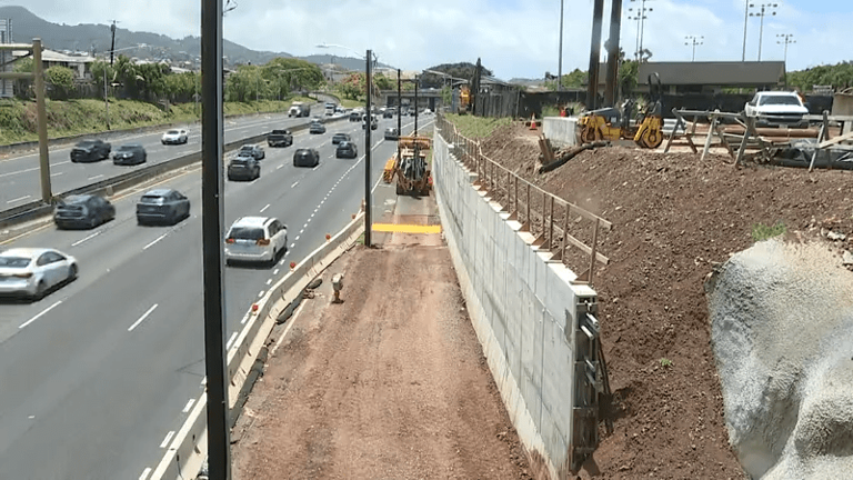 Oahu drivers asked to be patient as three major freeway projects ...