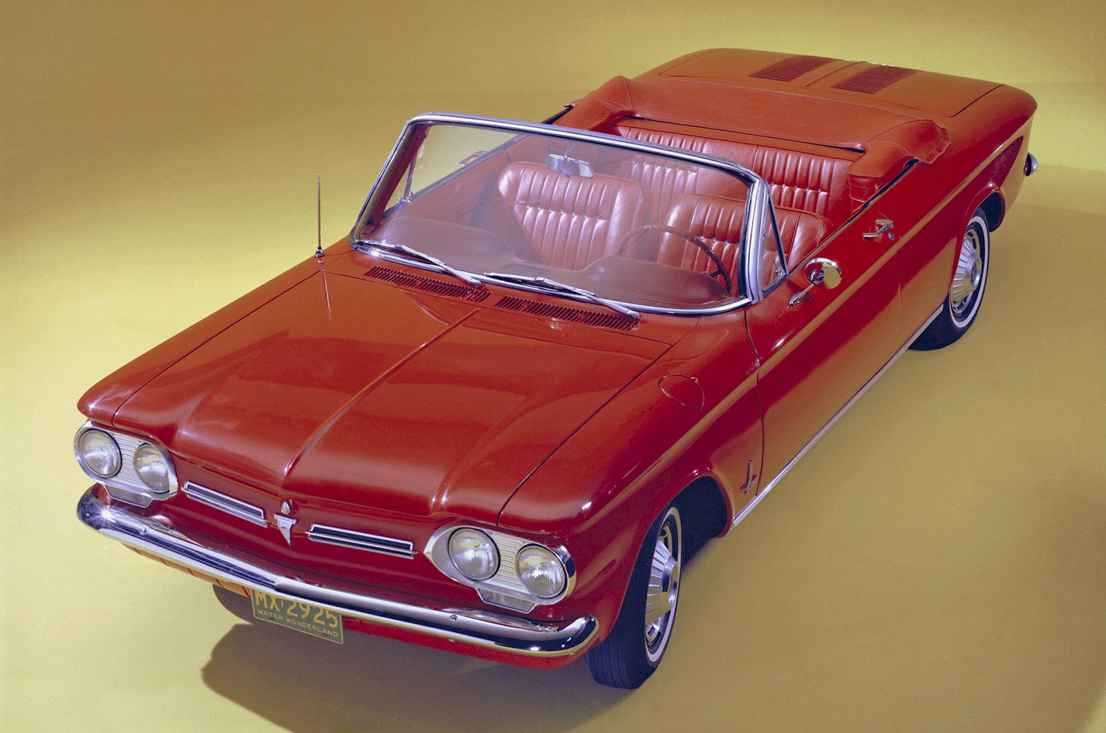 21 modelli controversi di famose case automobilistiche