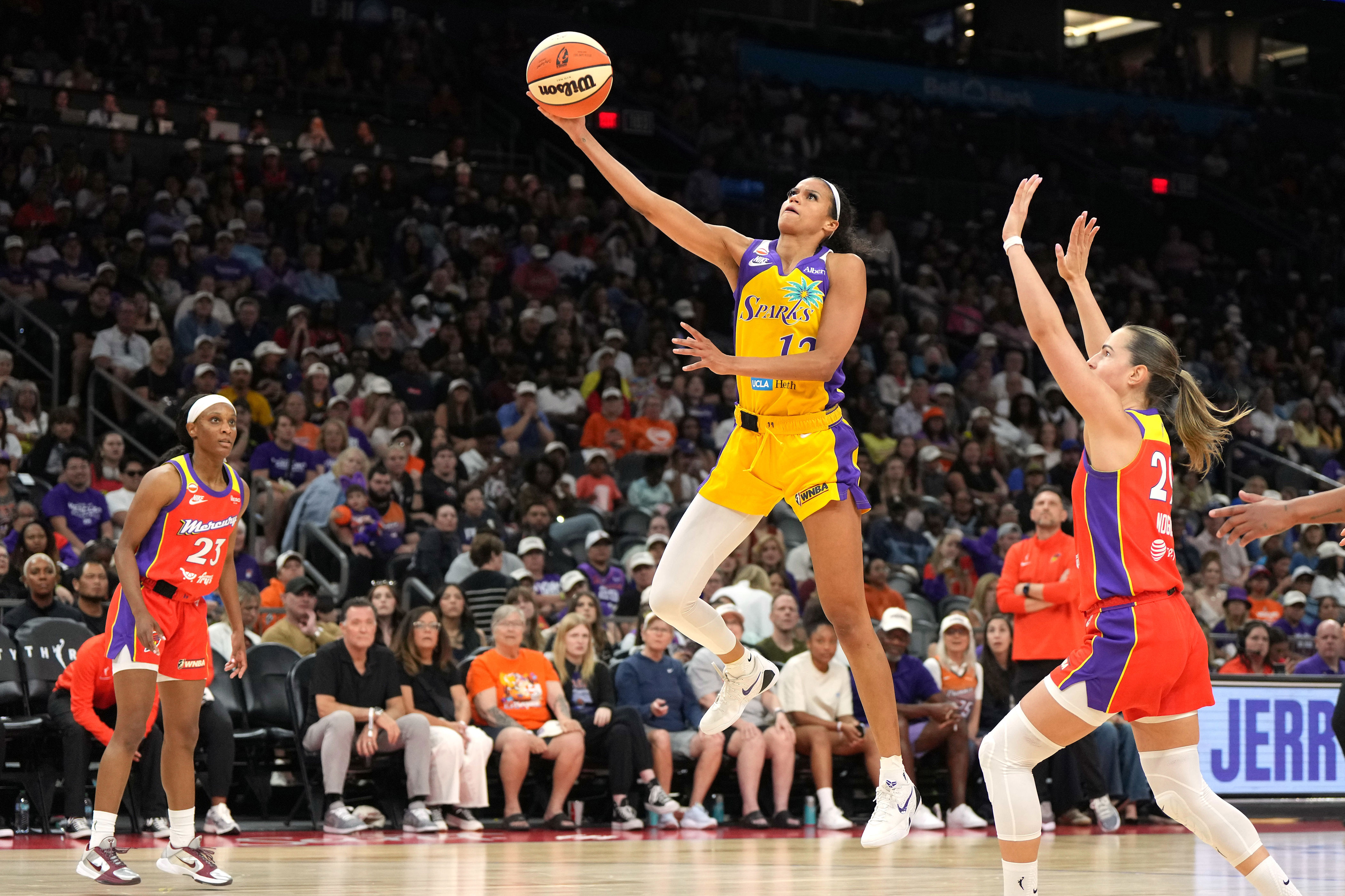 Sparks’ Rae Burrell stuns with daring pregame outfit vs. Wings
