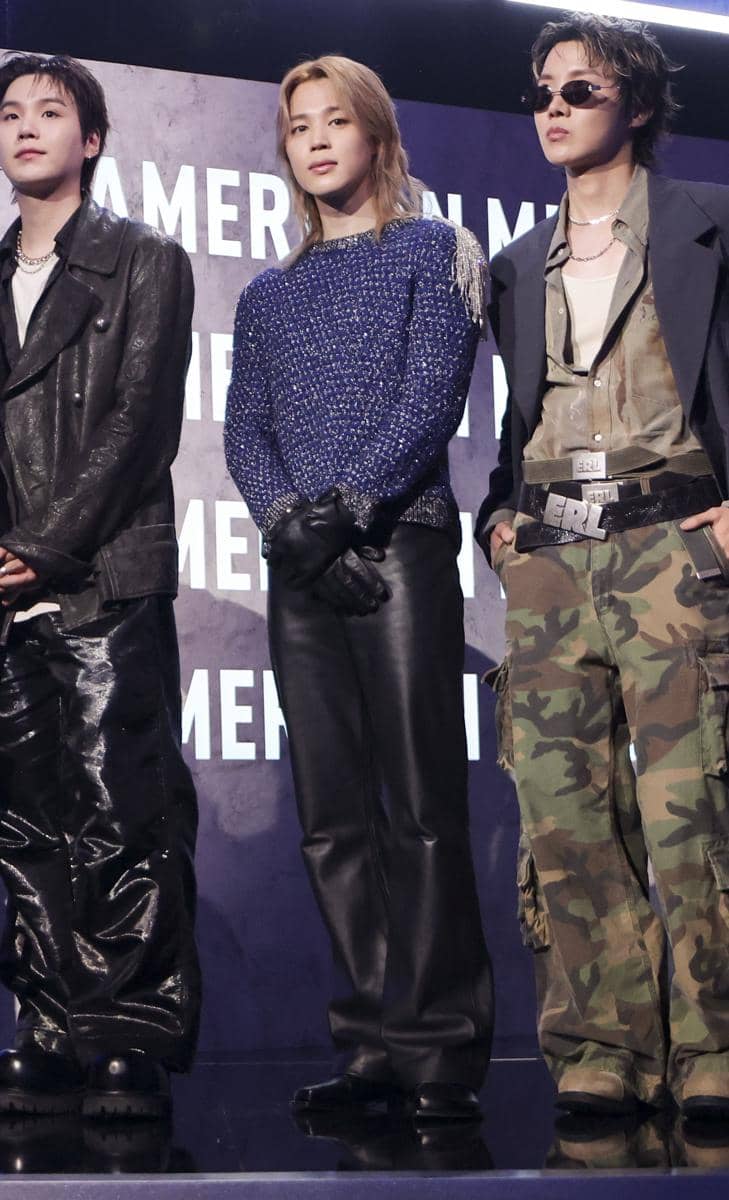 Jimin BTS tampil stylish pakai Dior di American Music Awards 2026