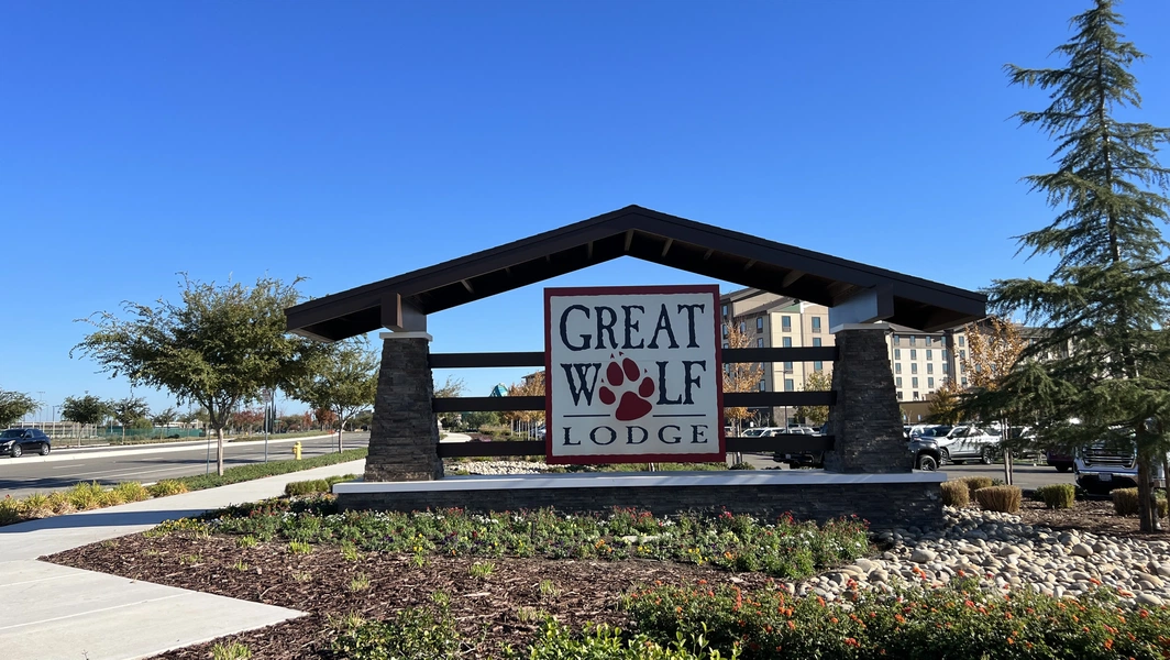 OKANA vs. Great Wolf Lodge: Review and safety tips for families