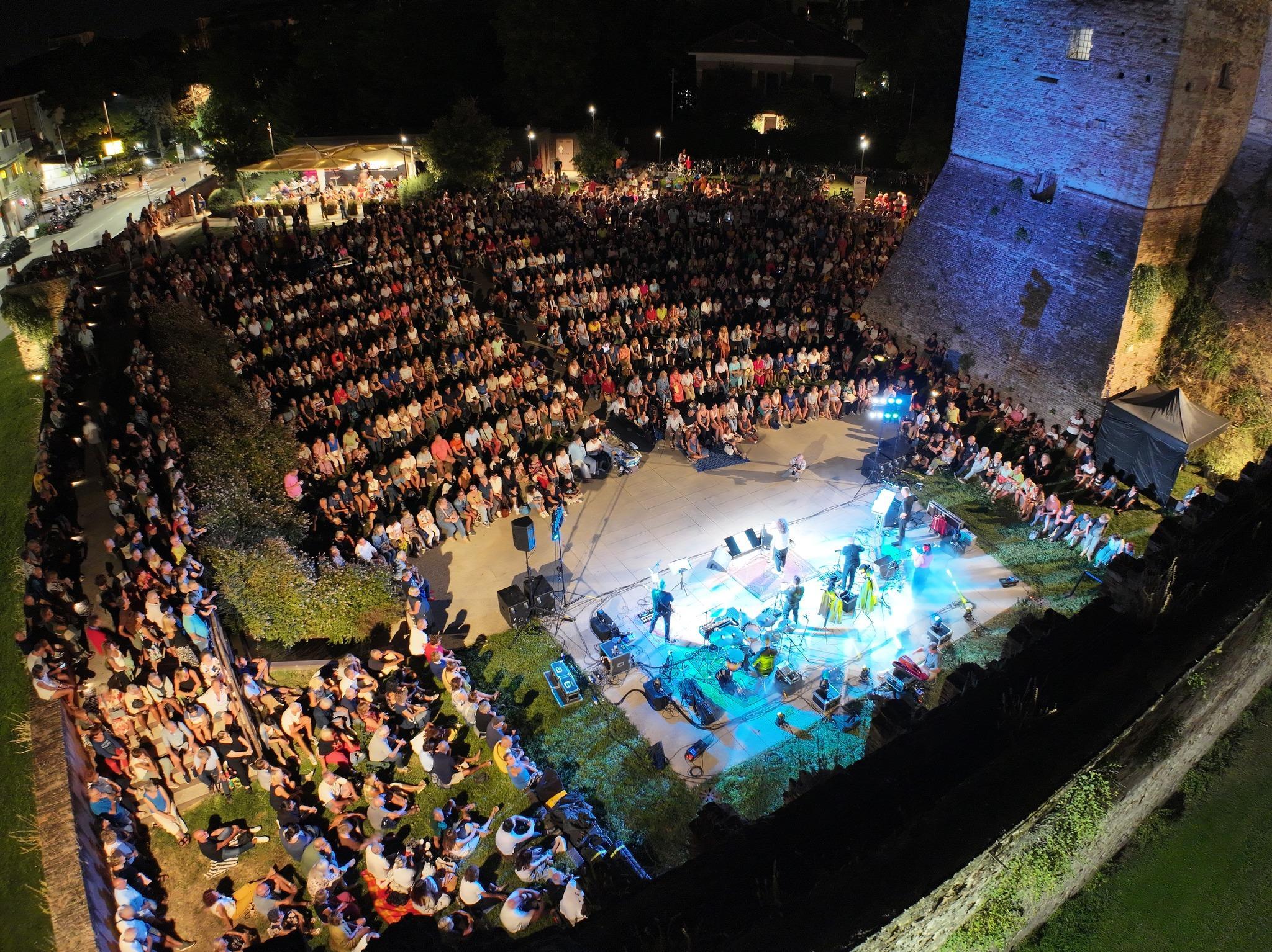 Quindici show all’Arena. Dall’omaggio a Bennato al rock dei Led Zeppelin