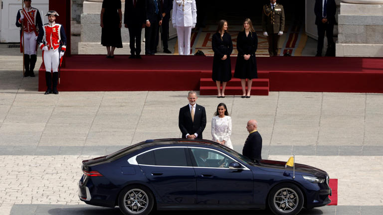BMW 760Li High Security, así es el coche de la comitiva del Papa León ...