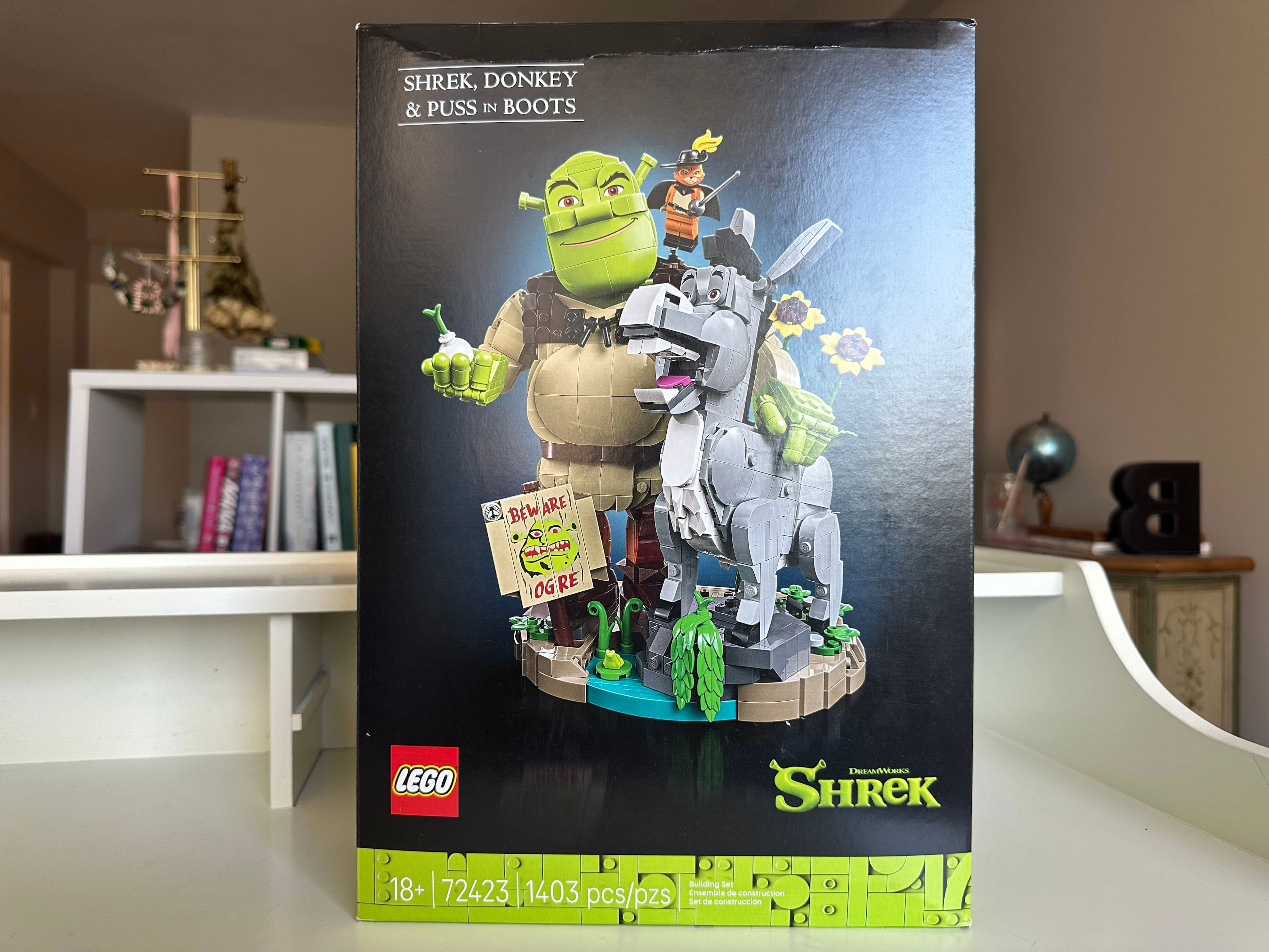 We build LEGO Shrek