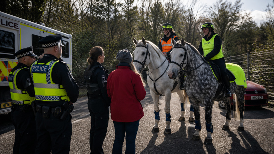 Drivers get fined for passing horses wrong