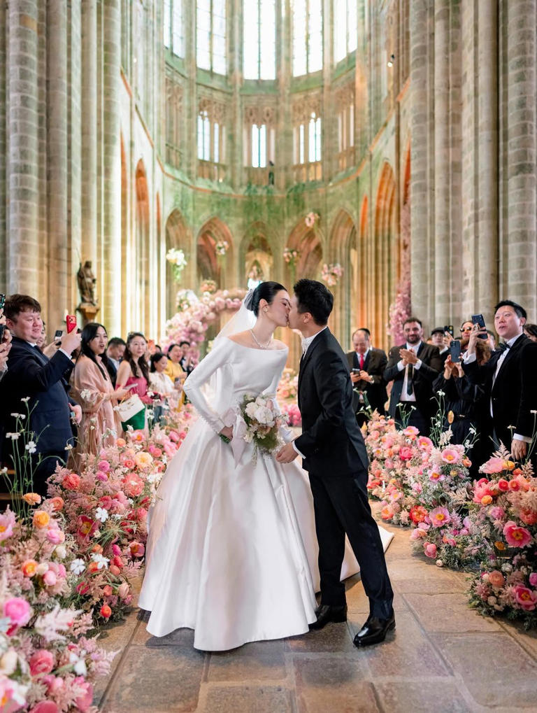 The breathtaking details of Ming Xi and Mario Ho's wedding at Mont ...