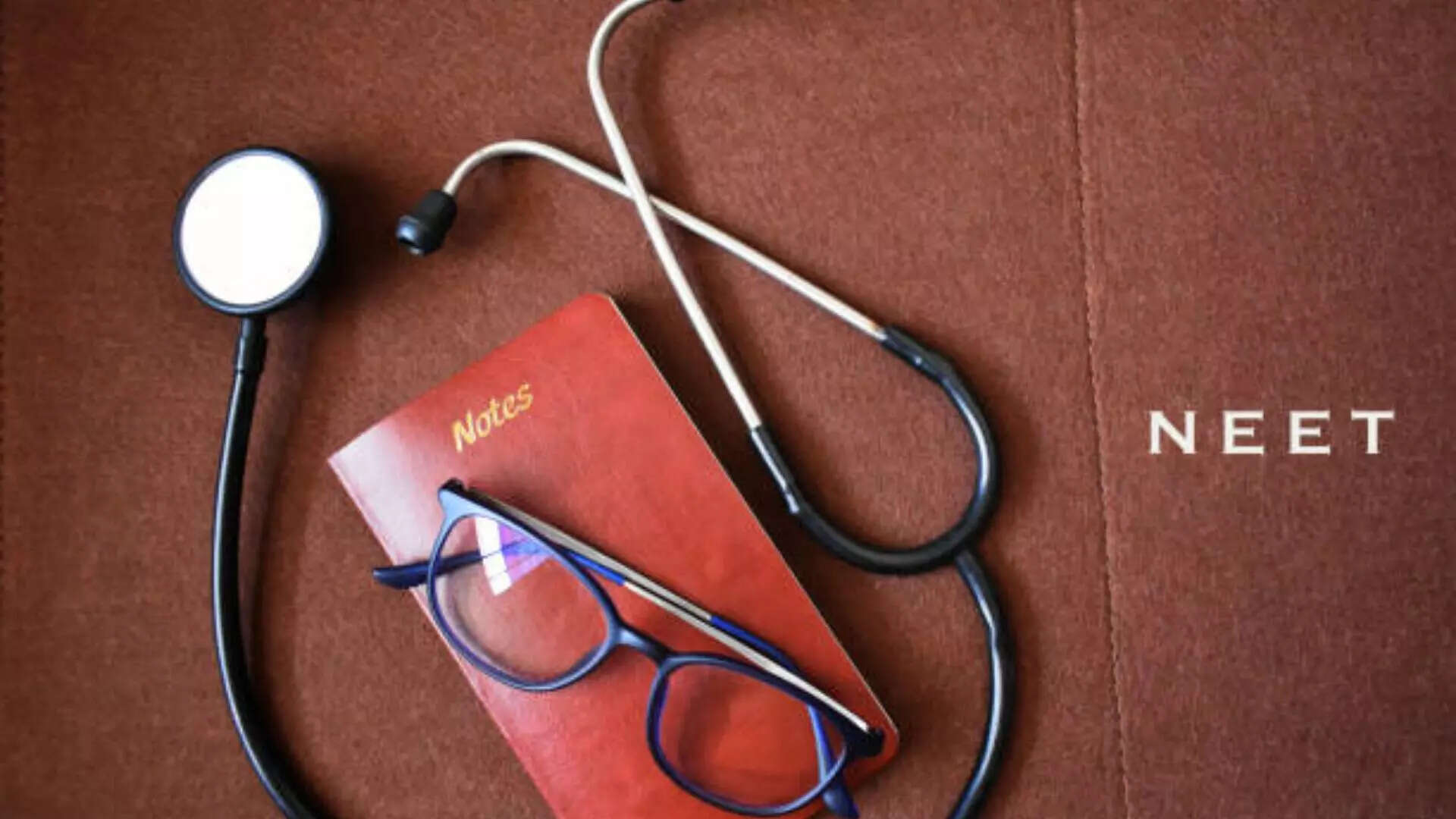 Nagpur NEET aspirant death case: Show-cause notice to officer over ...