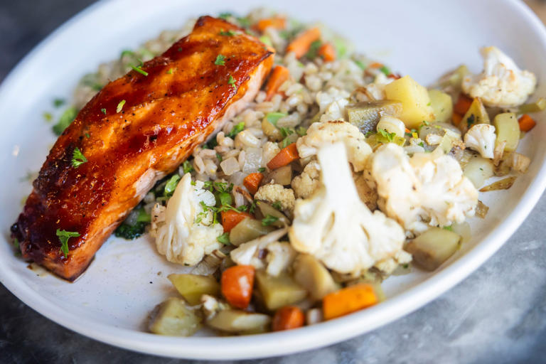 The popular perch and dill pickle pizza you can only get Bay City’s new ...