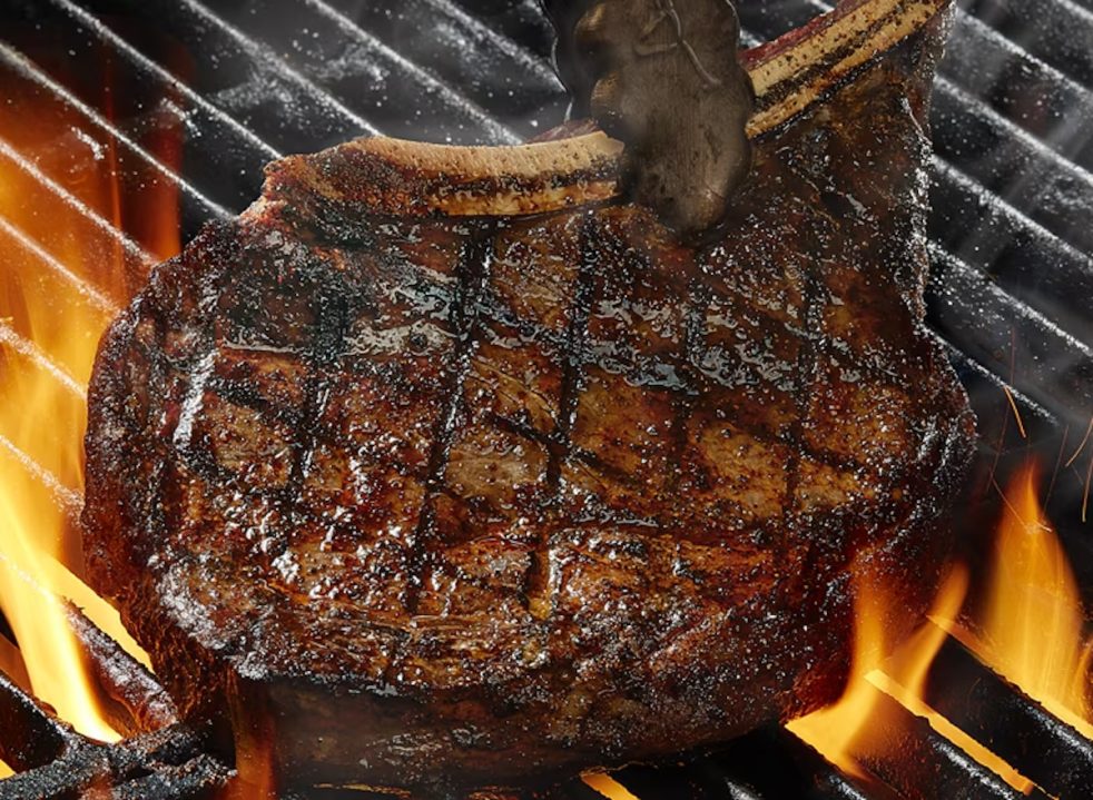 5 steakhouse chains with the best ribeye and shrimp combos