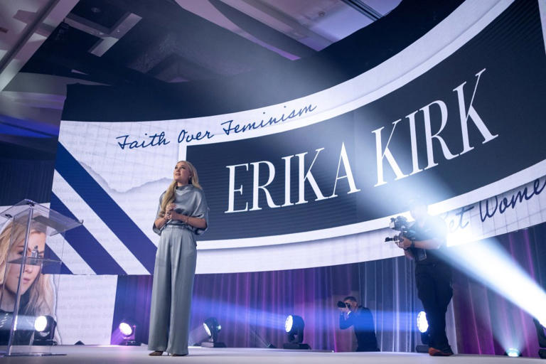 Erika Kirk won’t let heckler ruin Turning Point summit speech as she ...