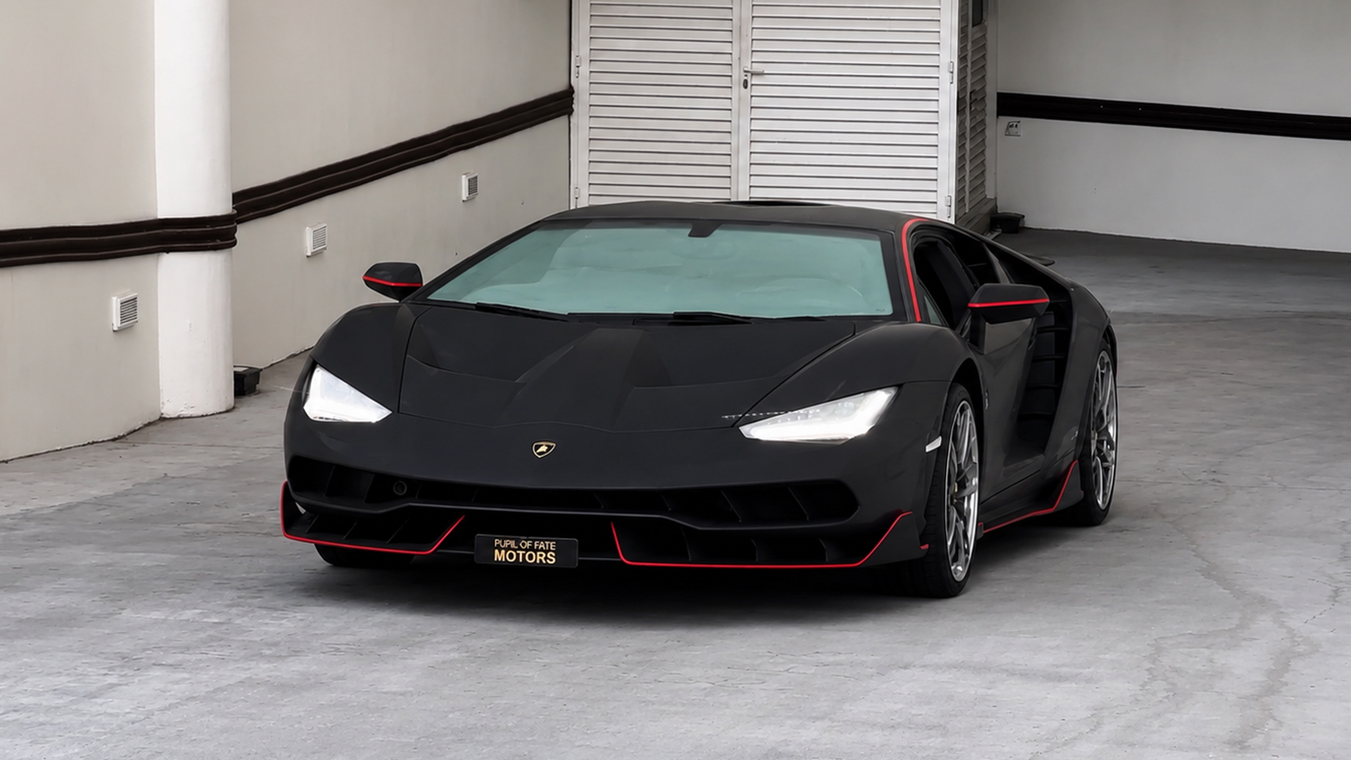$300,000 Lamborghini Huracán on a special delivery day