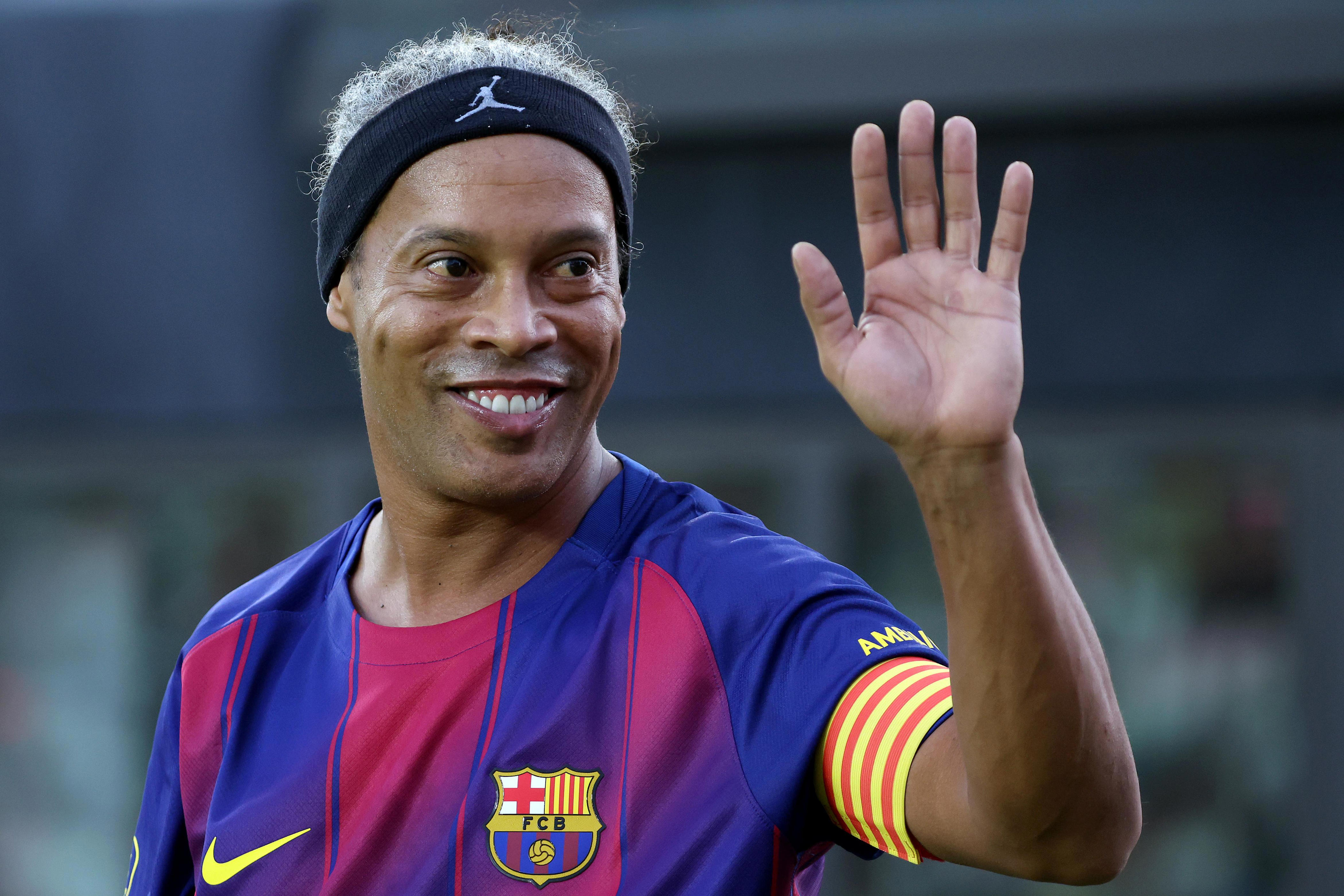 Ronaldinho outshines Lamine Yamal in challenge and sends Barcelona star ...