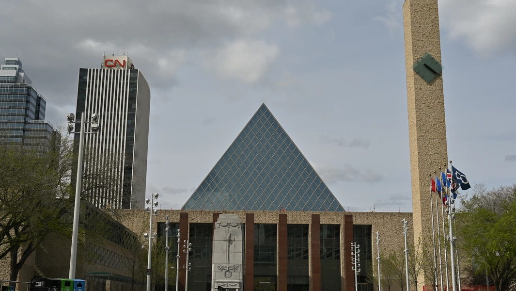 Edmonton businesses hit hard as city projects face backlash