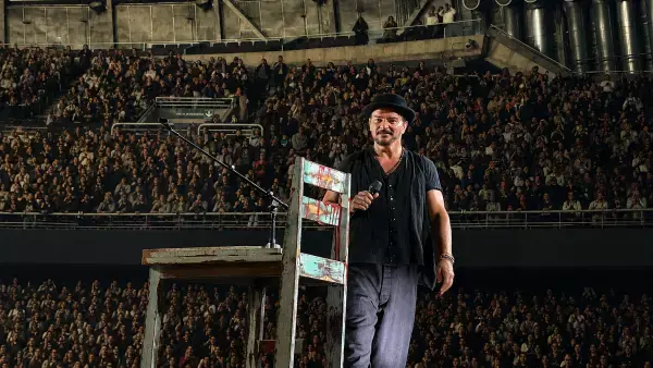 ¡Locura total por Ricardo Arjona en Chile! Lágrimas, clásicos y un show ...