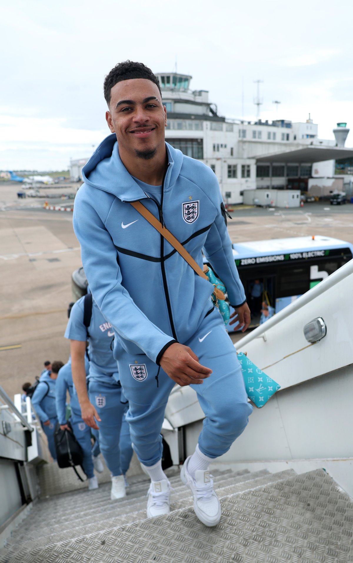 Arsenal fans think Rogers transfer is happening as photo goes viral