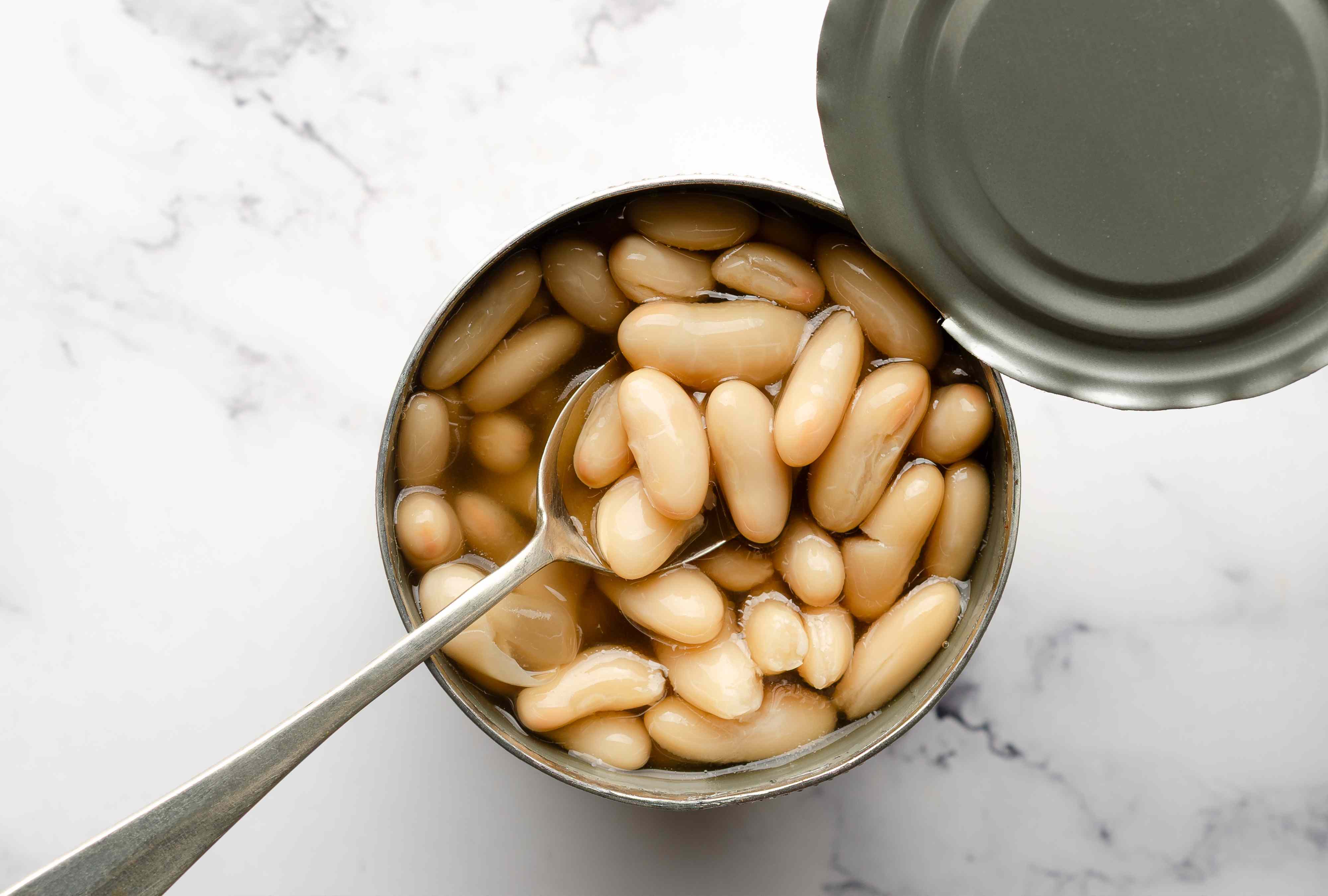 7 fiber-rich canned foods to stock up on, according to nutrition experts