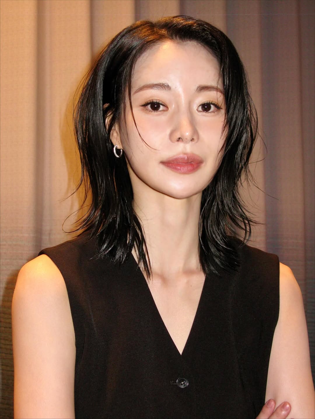 5 gaya makeup elegan ala Lim Ji Yeon