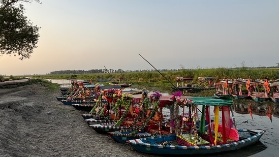How Asia’s largest oxbow lake is losing its fish, water, and future ...