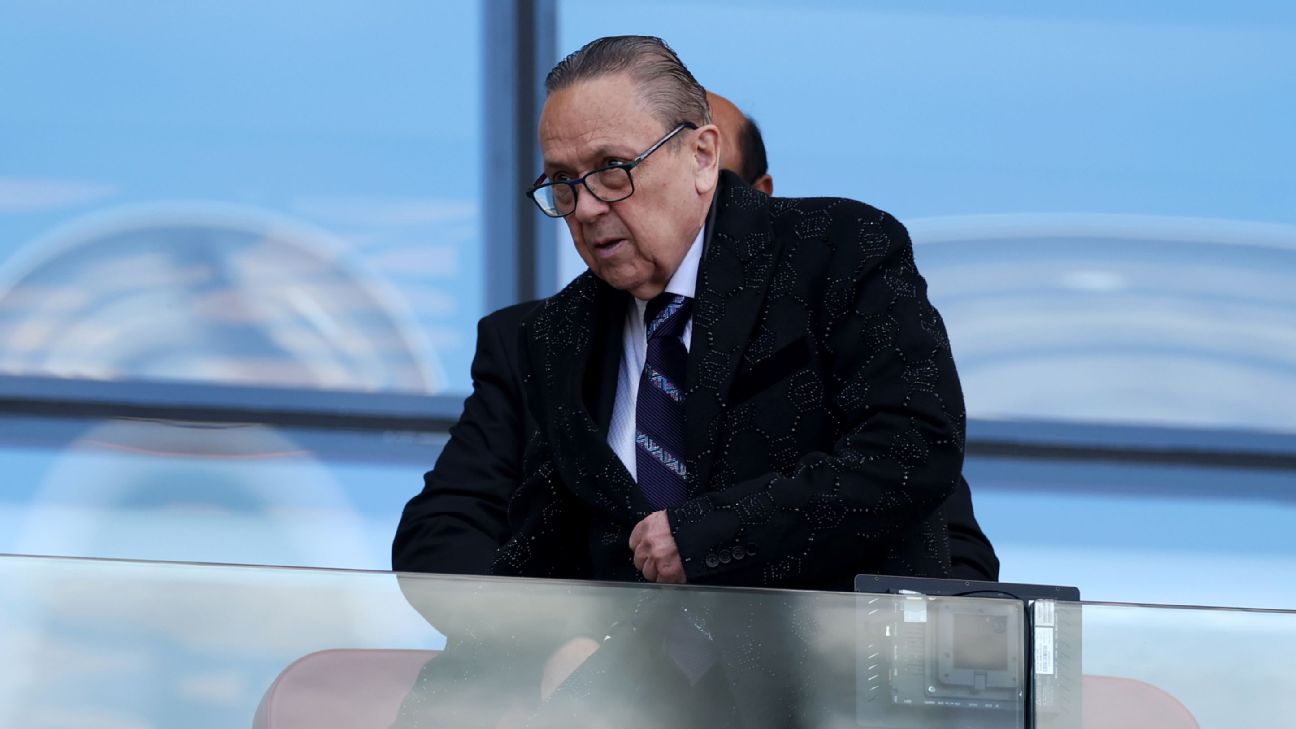 David Sullivan steps down as West Ham chairman in wake of serious ...