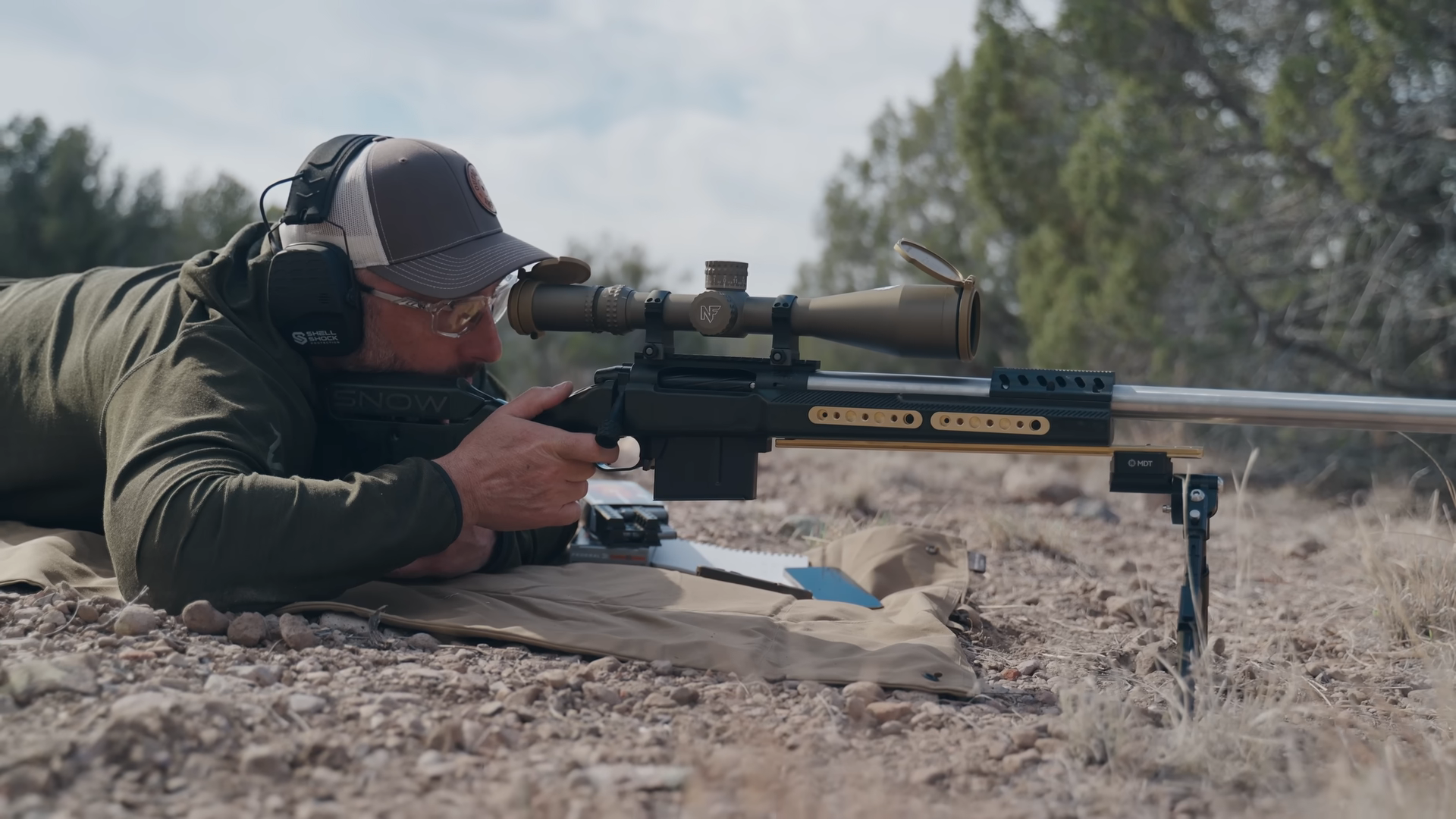 This is what extreme long-range accuracy looks like at 1,450 yards ...